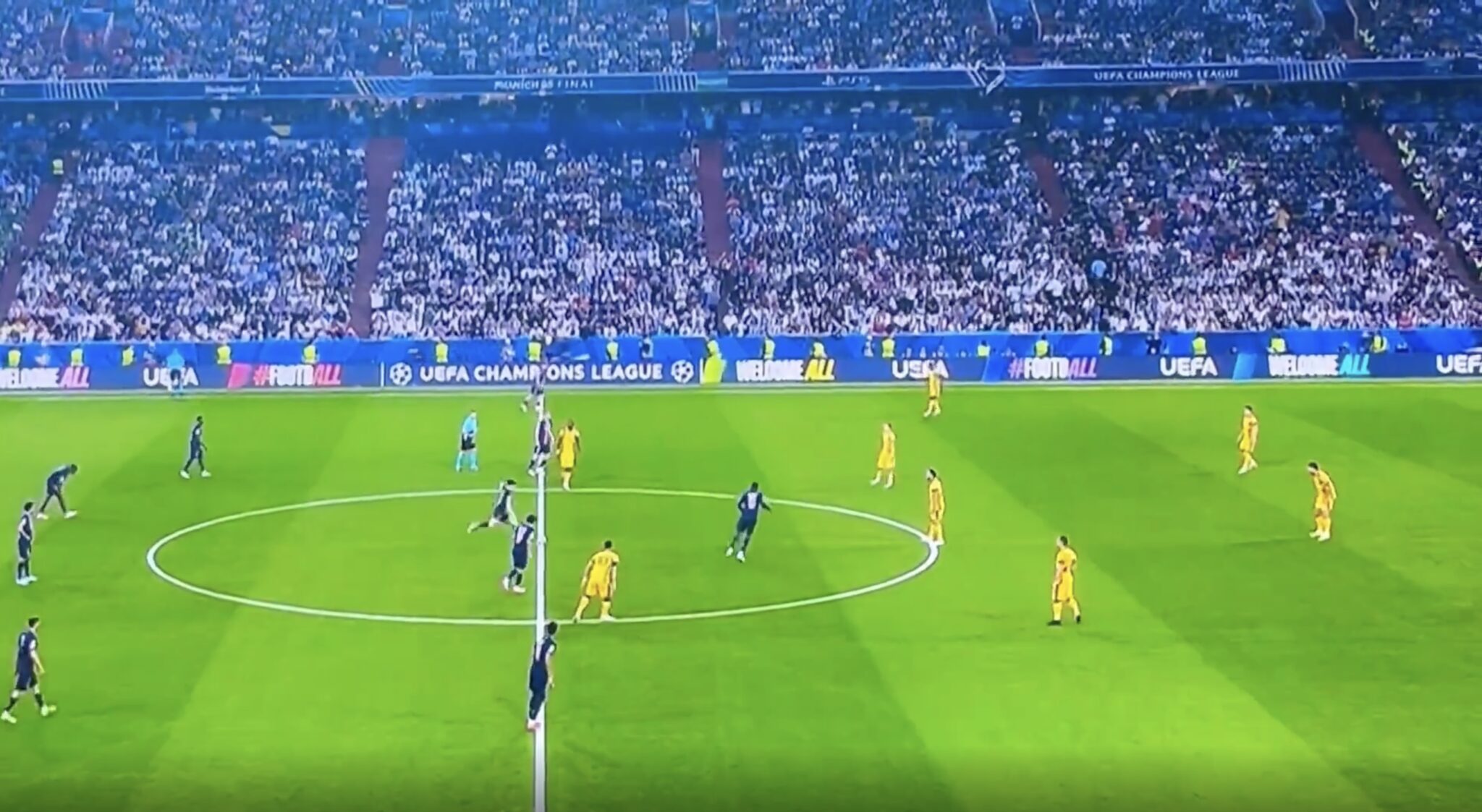 PSG's long-ball kick-off explained – and why Arsenal have copied it